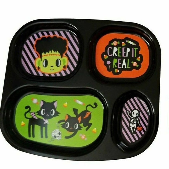 Bullseye Playground | Holiday | Halloween Divided Plate Black Cat ...